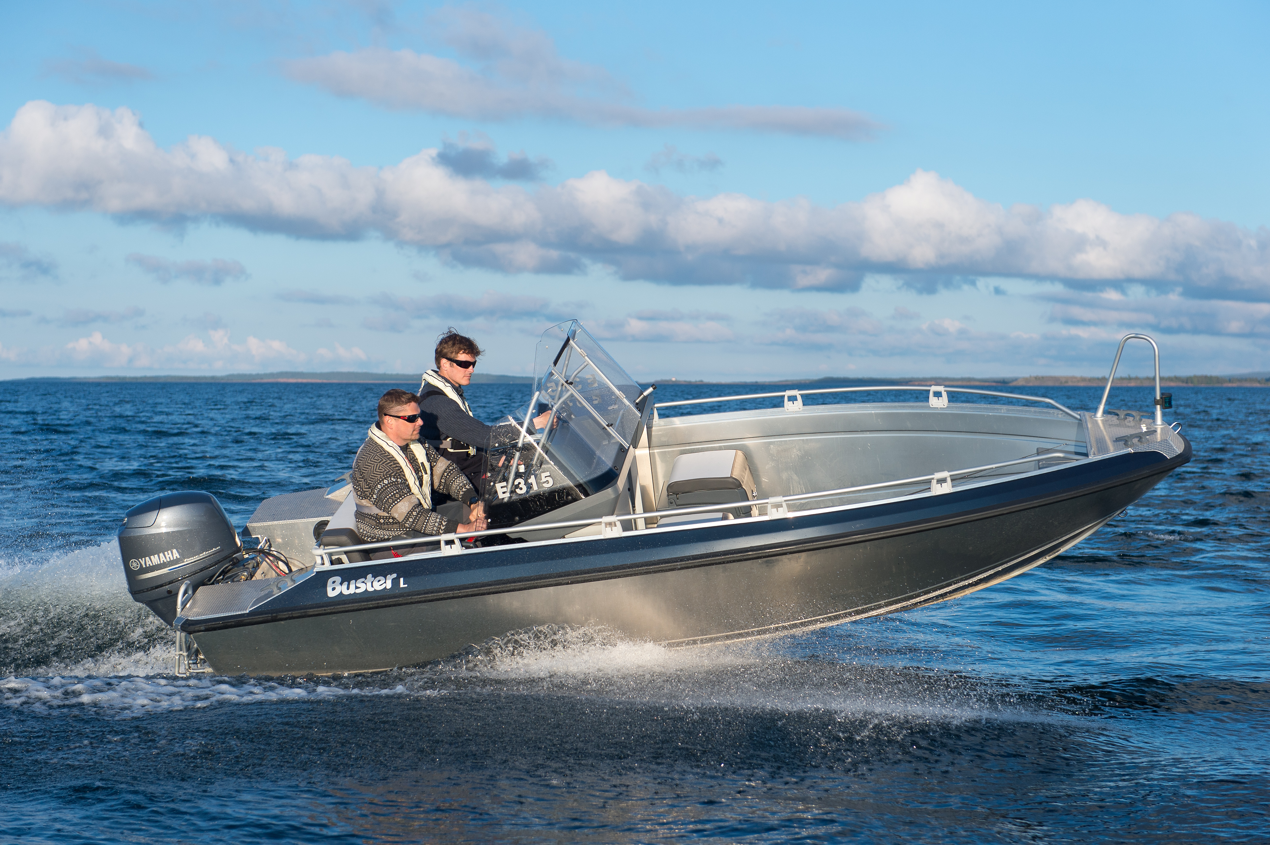 Alumiinivene | Buster L2