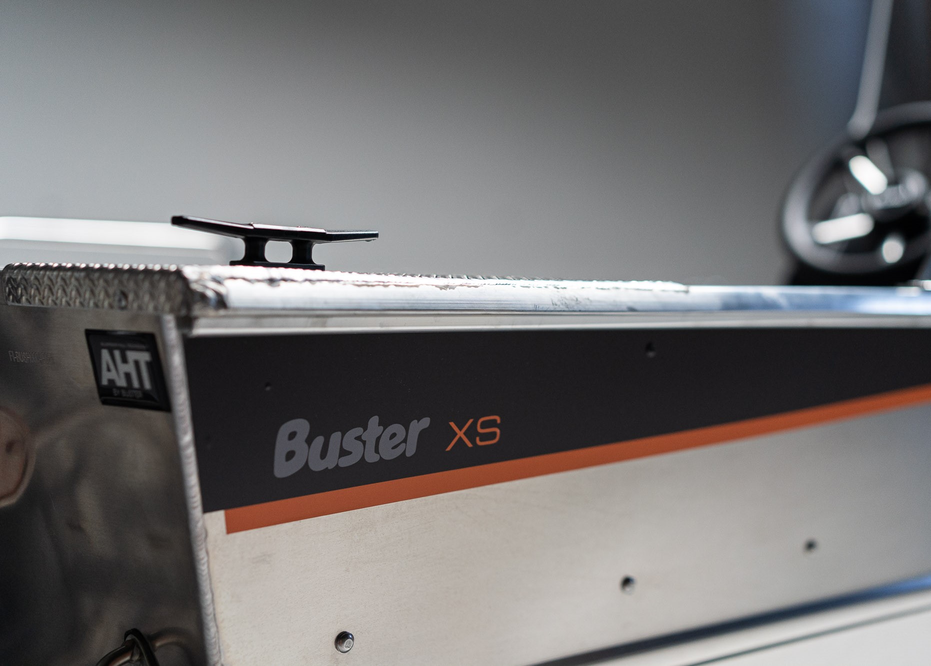 Buster XSr | Buster alumiiniveneet